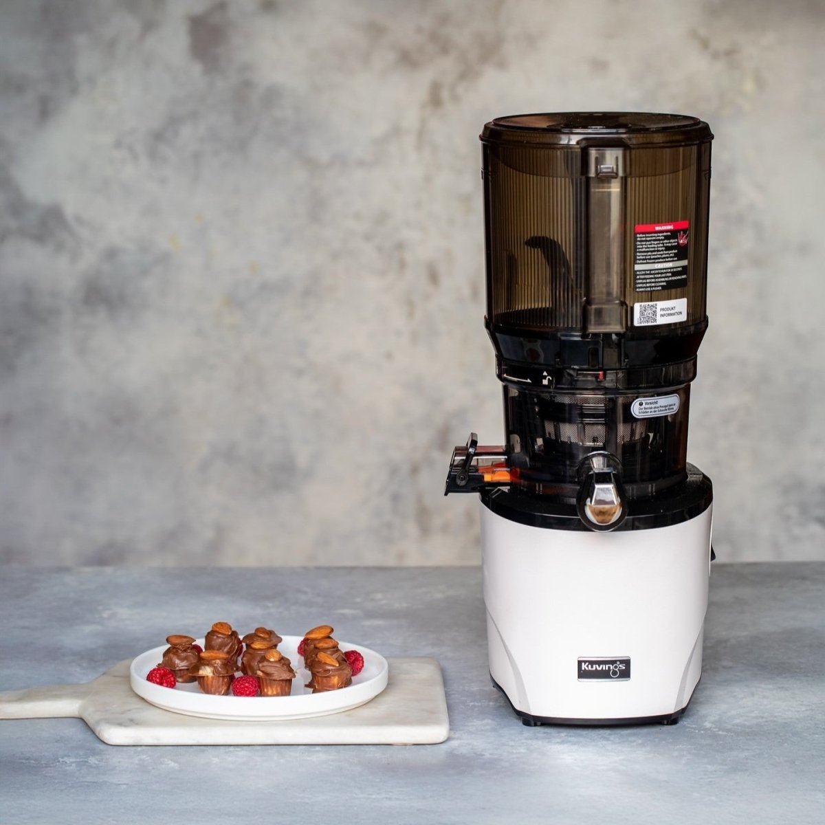 Double Chocolate Himbeer-Bites – Zero Waste Snack mit Cashewresten ...